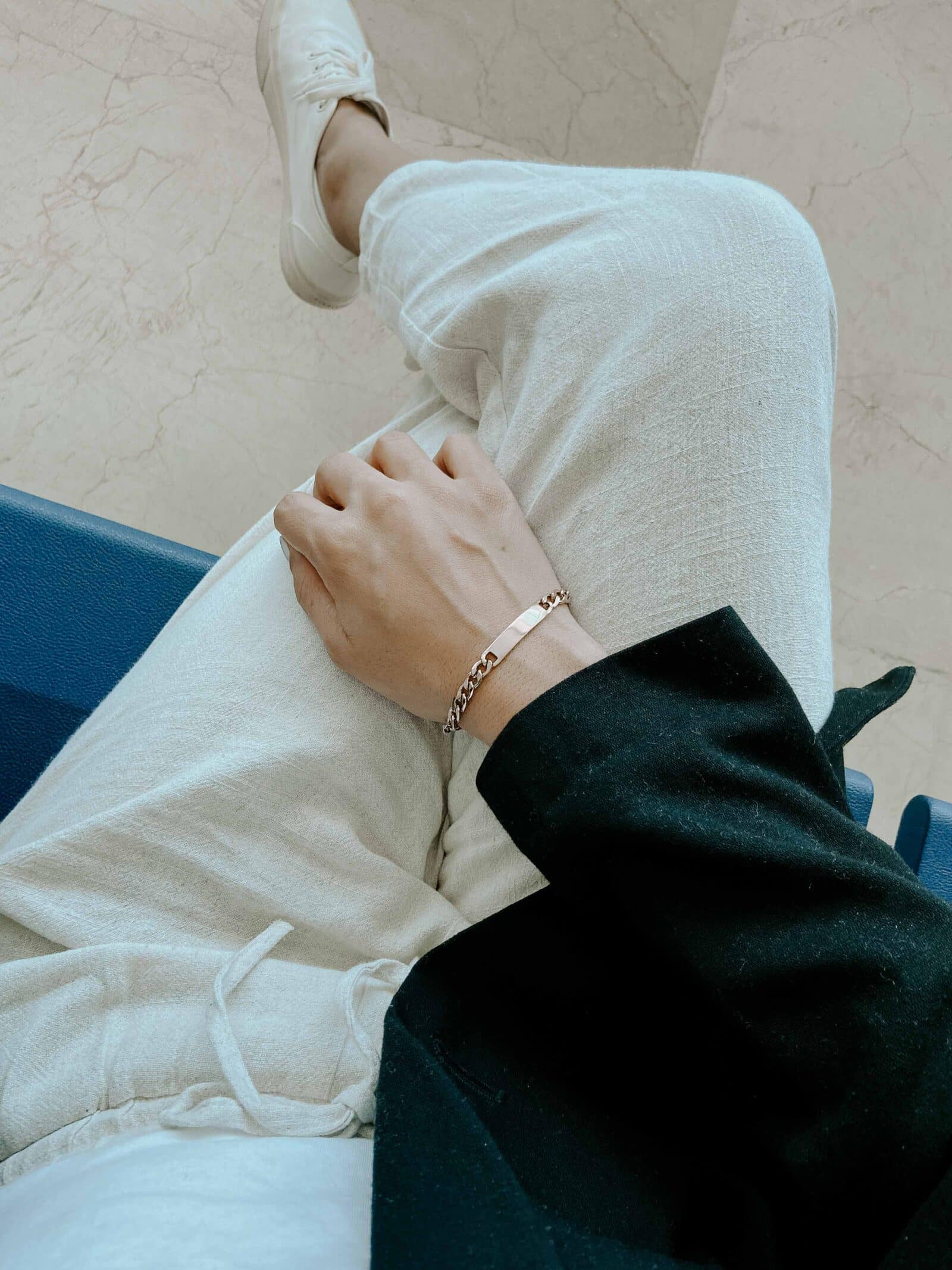 13 Flight Essentials That Make Traveling Better - MY CHIC OBSESSION