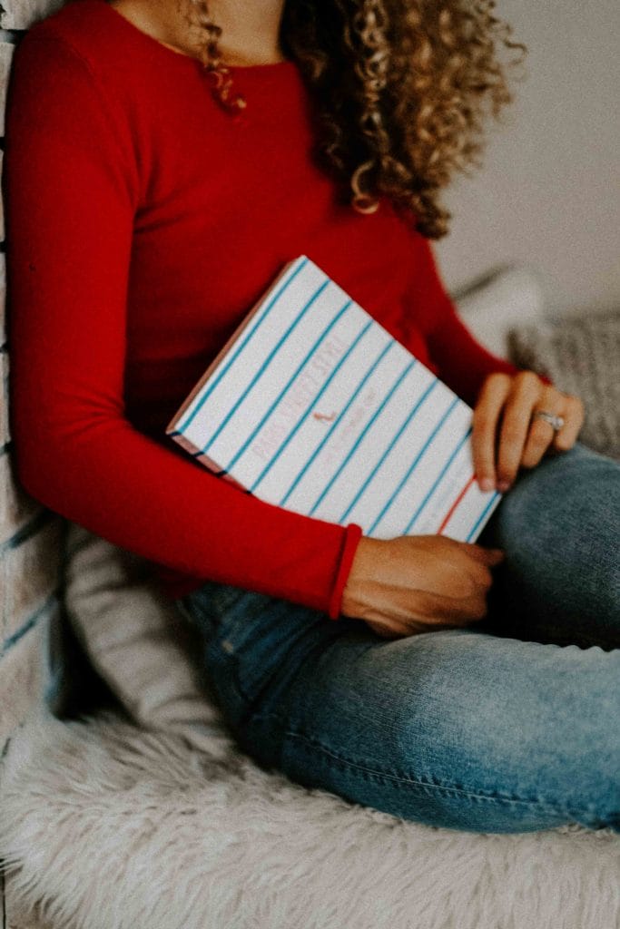 A French Woman’s Guide to Being Effortlessly Chic (Interview) - MY CHIC ...