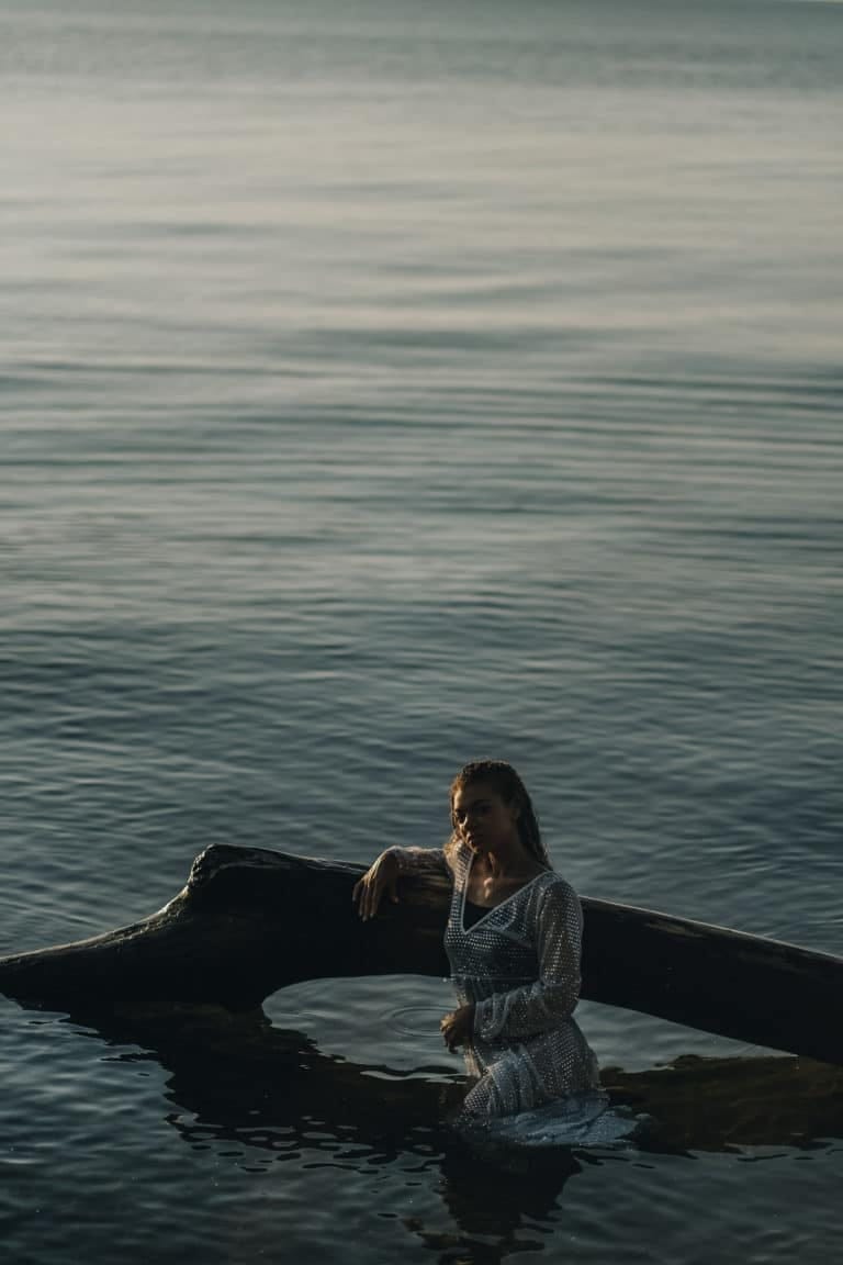 Sunrise Beach Editorial Photoshoot - MY CHIC OBSESSION