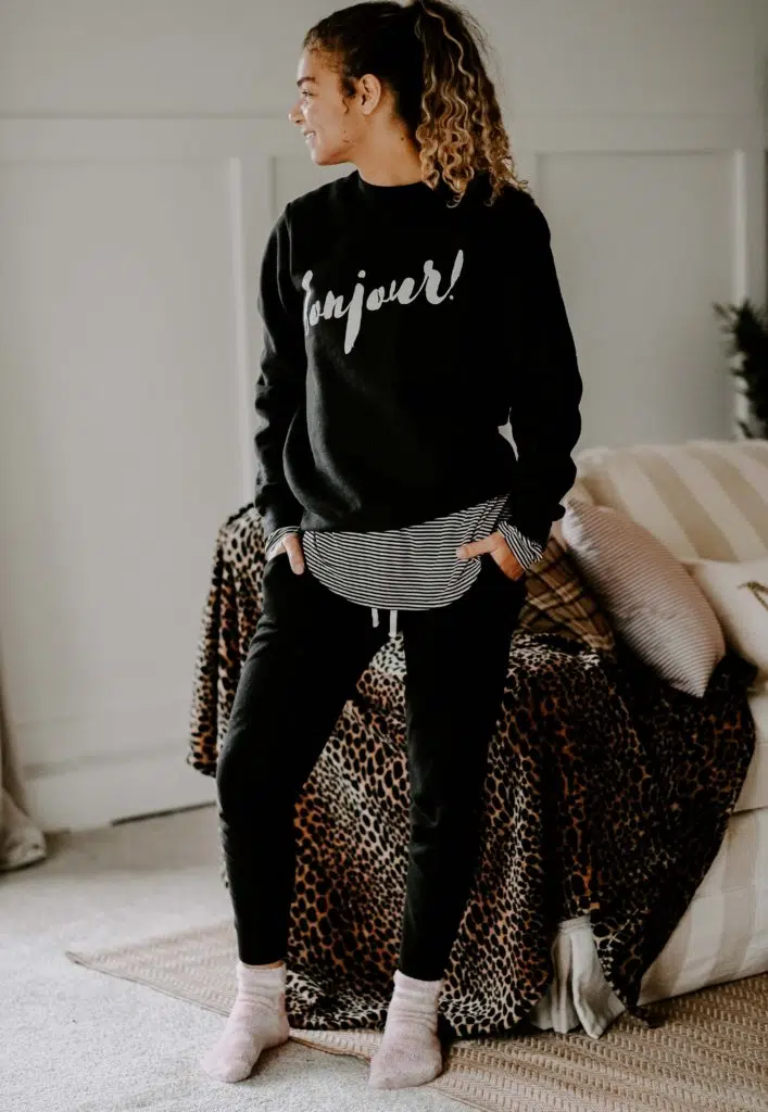 3 Cute & Cozy At-Home Outfit Formulas - MY CHIC OBSESSION