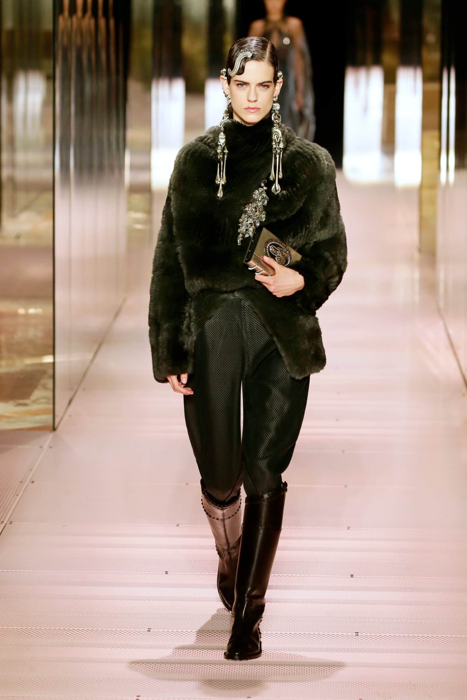 Runway Inspired Outfit Ideas for a Classy Occasion - MY CHIC OBSESSION