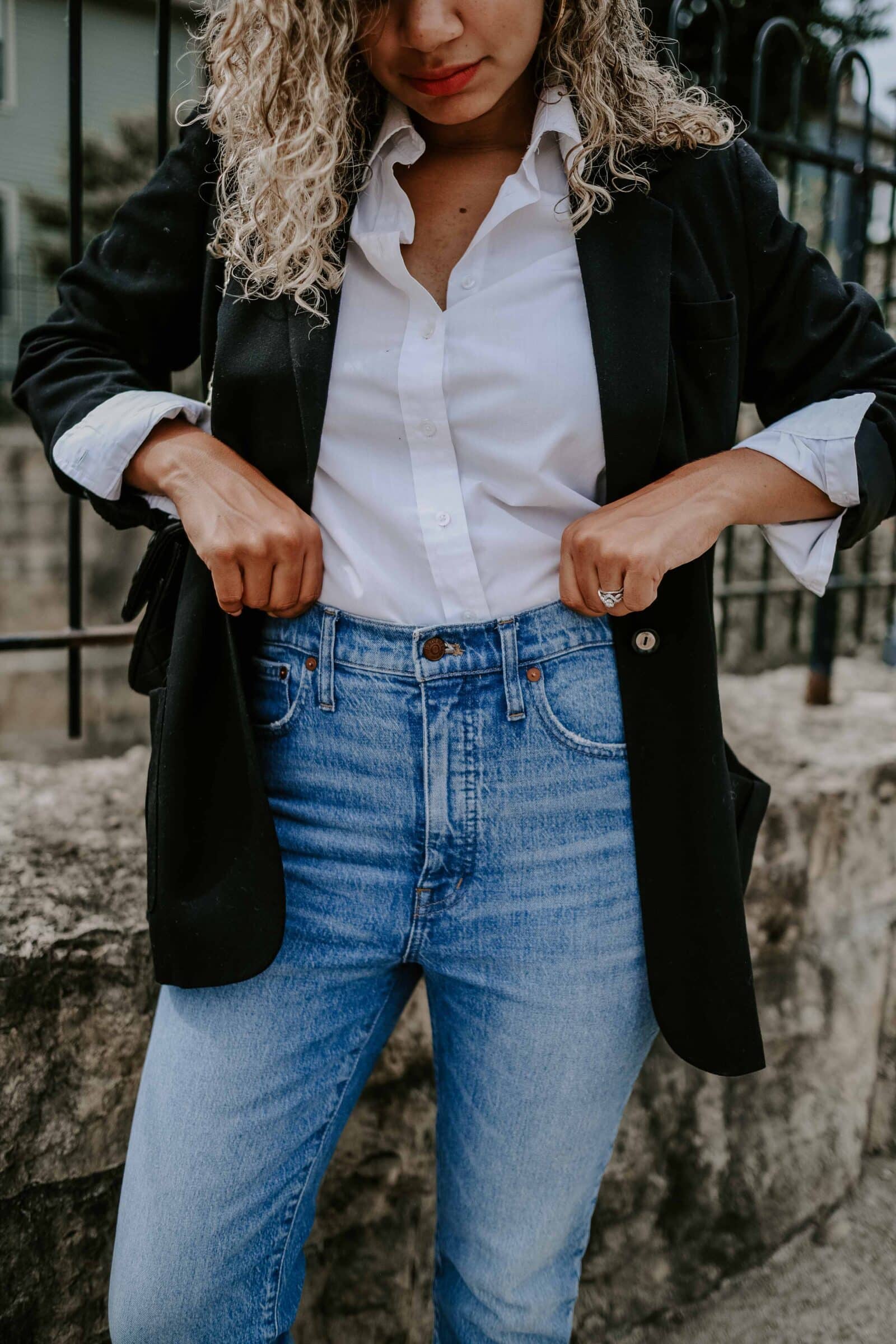 Effortlessly Chic Outfit Ideas On How To Wear A Black Blazer MY CHIC Effortlessly Chic Outfit Ideas On How To Wear A Black Blazer MY CHIC