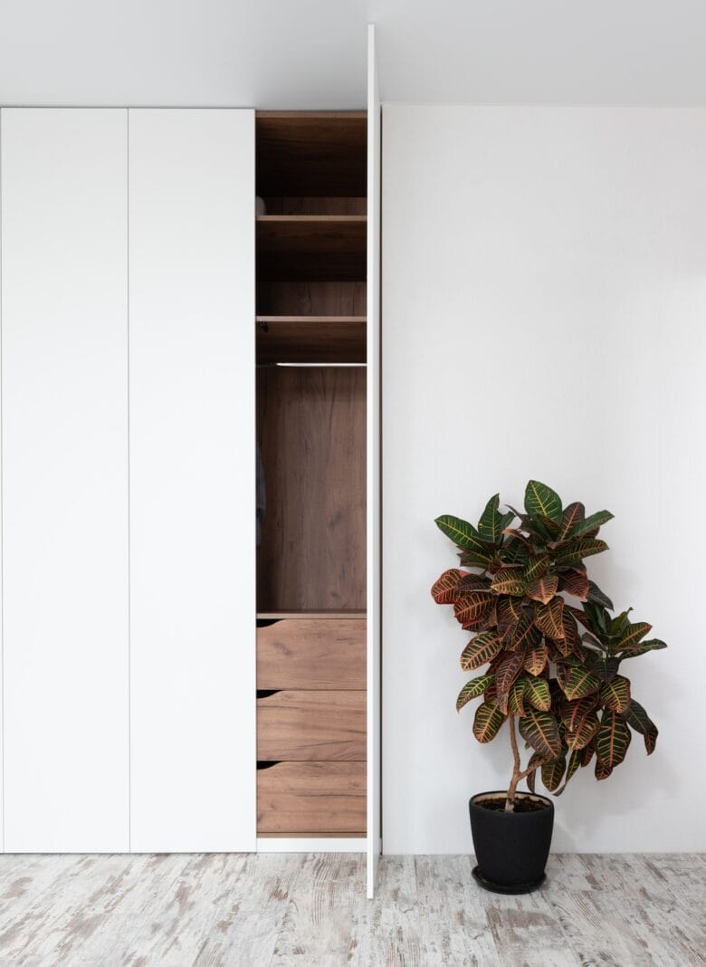 How To Finally Organize Your Room (and Keep It That Way) - MY CHIC ...