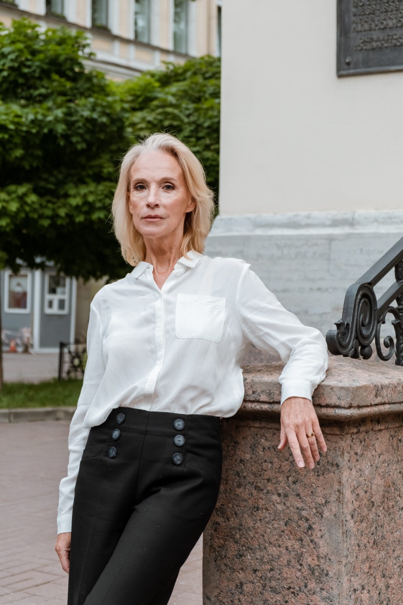 How To Not Dress “Old” as a Mature Woman Over 50 - MY CHIC OBSESSION