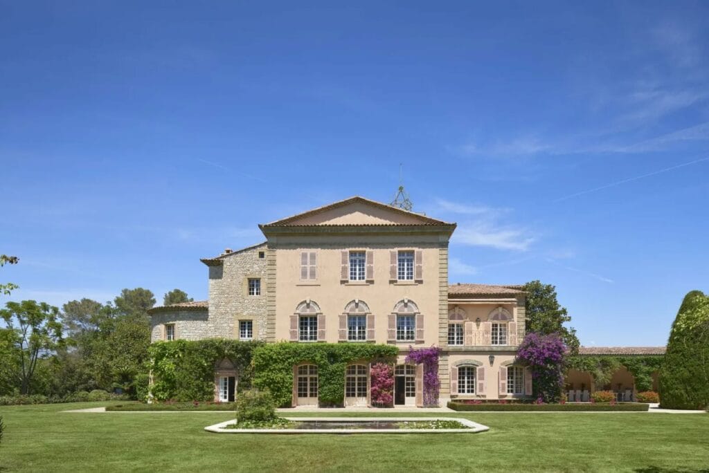 Get Ready To Say “Oui!” to These French Country Shutters Exterior Ideas ...
