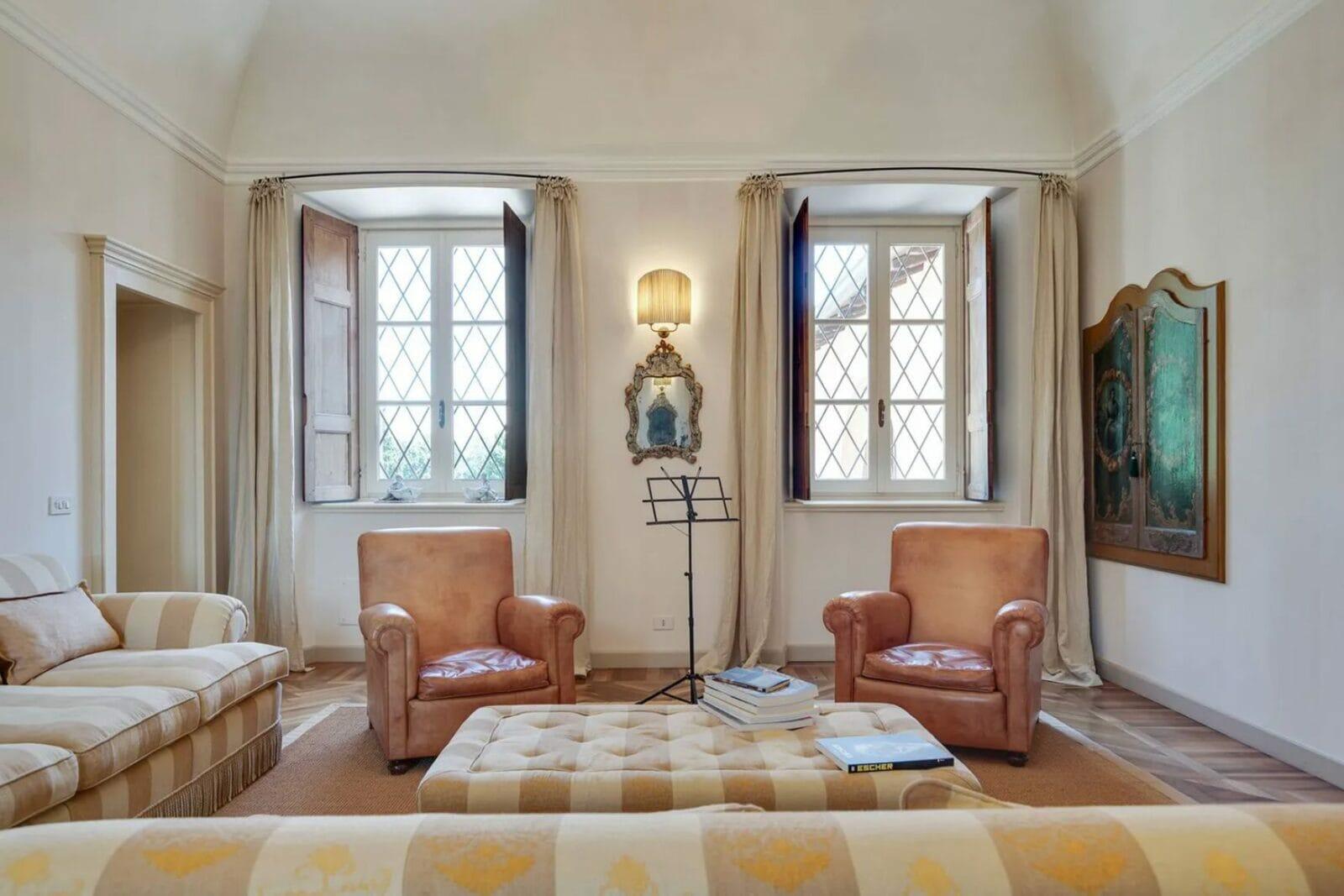 11 European Style Living Room Ideas From All Over the World - MY CHIC ...