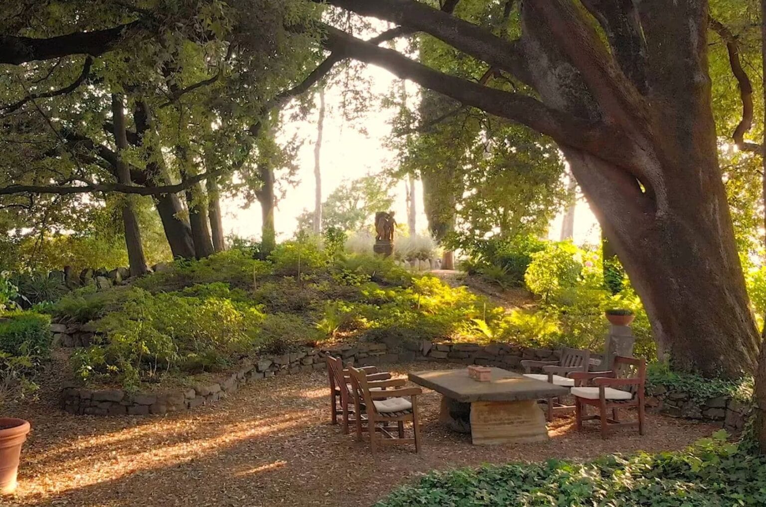 Create the Perfect Space for Entertaining and Relaxing with French ...
