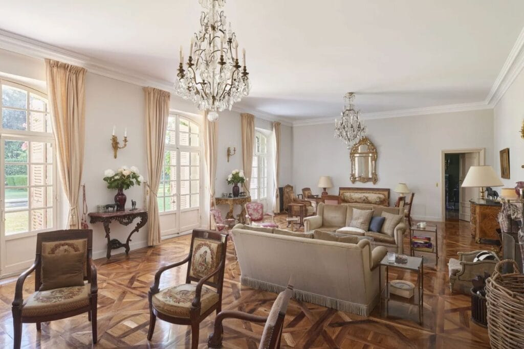 10 French Country Flooring Ideas To Make Your Home Feel Relaxing and ...