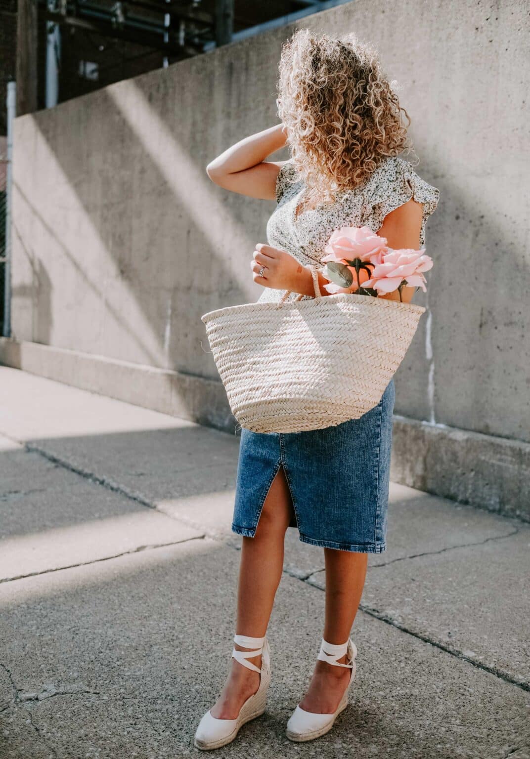 How to Style Fashionable Espadrilles Wedges Outfits in 6 Different Ways ...