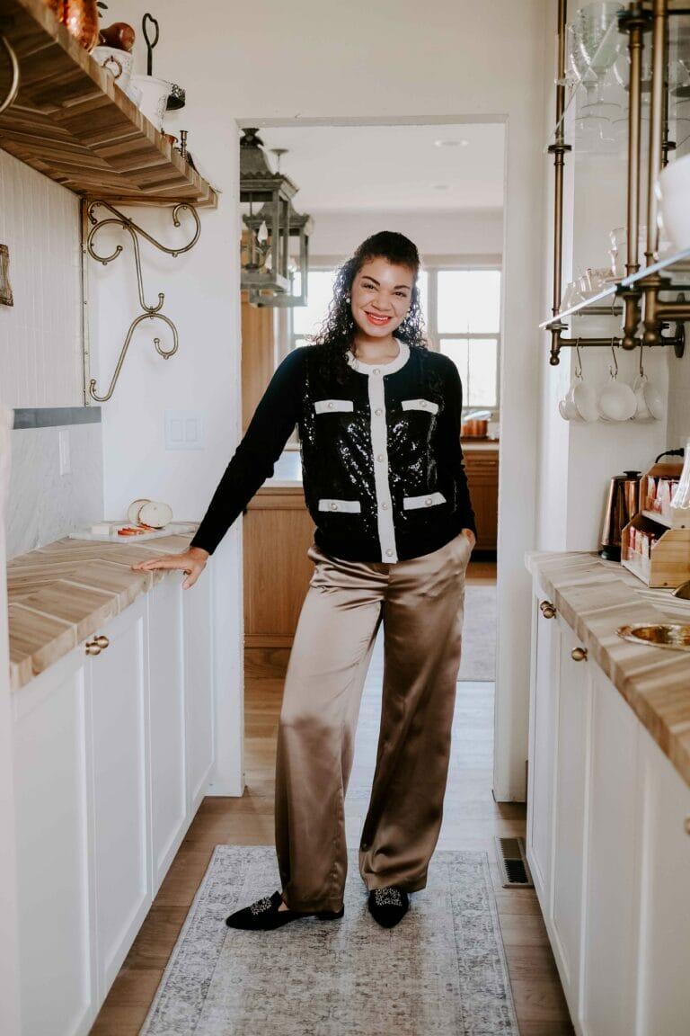 Glamorous (Yet Comfortable) Hostess Outfit Ideas For Your Next Holiday ...