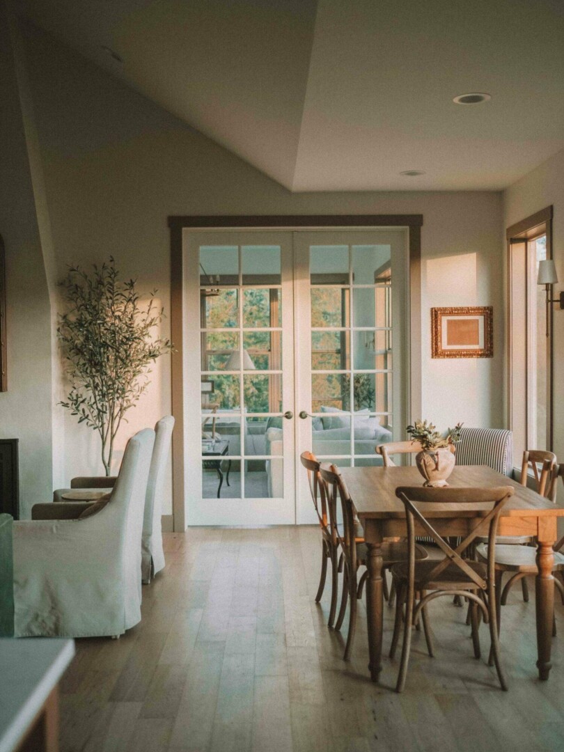 How to Divide a Living Room and Dining Room Combo in an Open Floor Plan ...