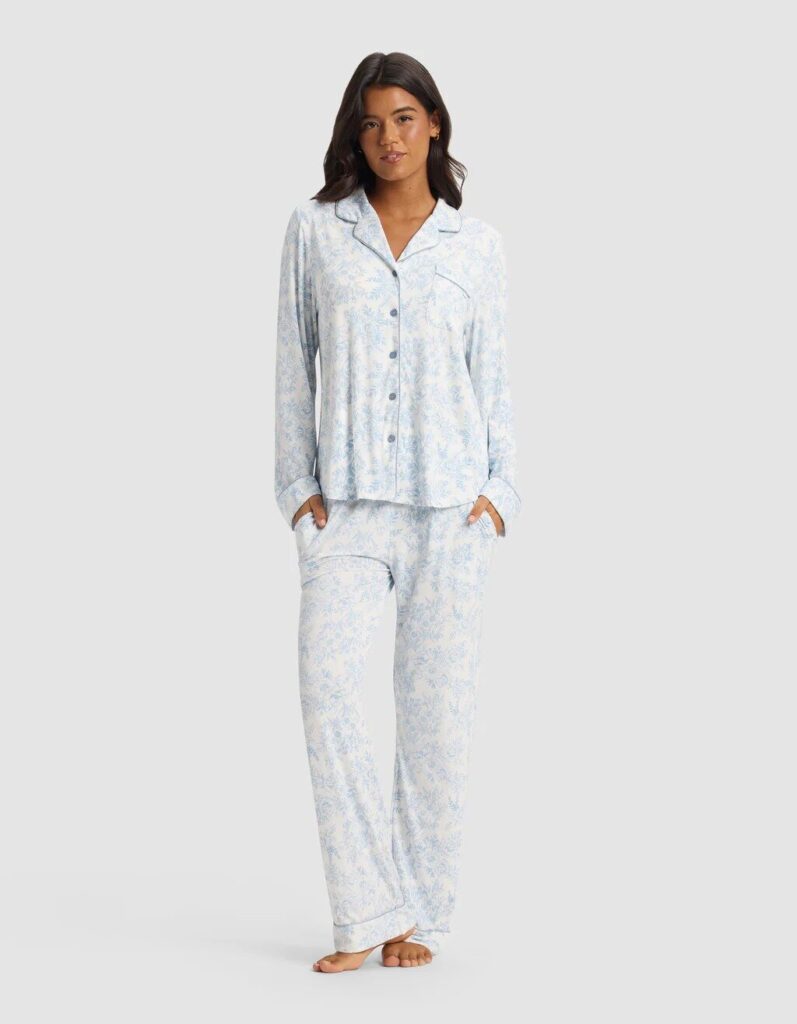 15 Chic Yet Comfortable Pajamas That Will Keep You Cozy All Winter Long ...